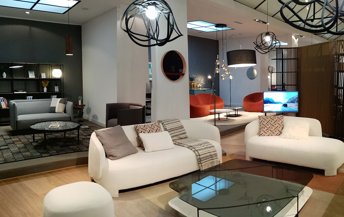 Designer furniture at NANTES - LIGNE ROSET - Ligne Roset